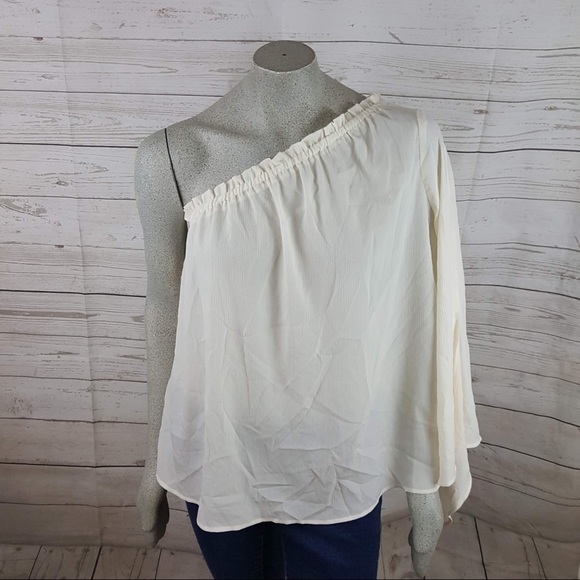 Harlowe & Graham | Tops | Harlow Graham Ivory One Shoulder Bell Sleeve ...